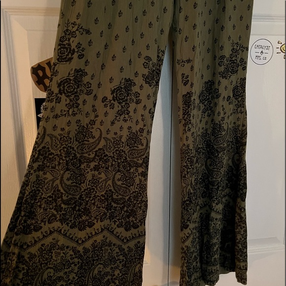 Billabong | Pants & Jumpsuits | Billabong Flows Wide Leg Pants | Poshmark